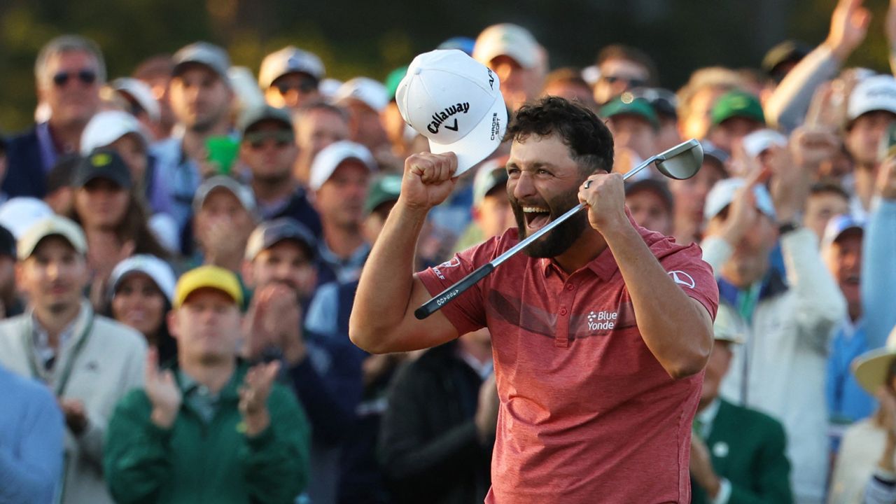 Jon Rahm wears the green jacket | That's All Sport